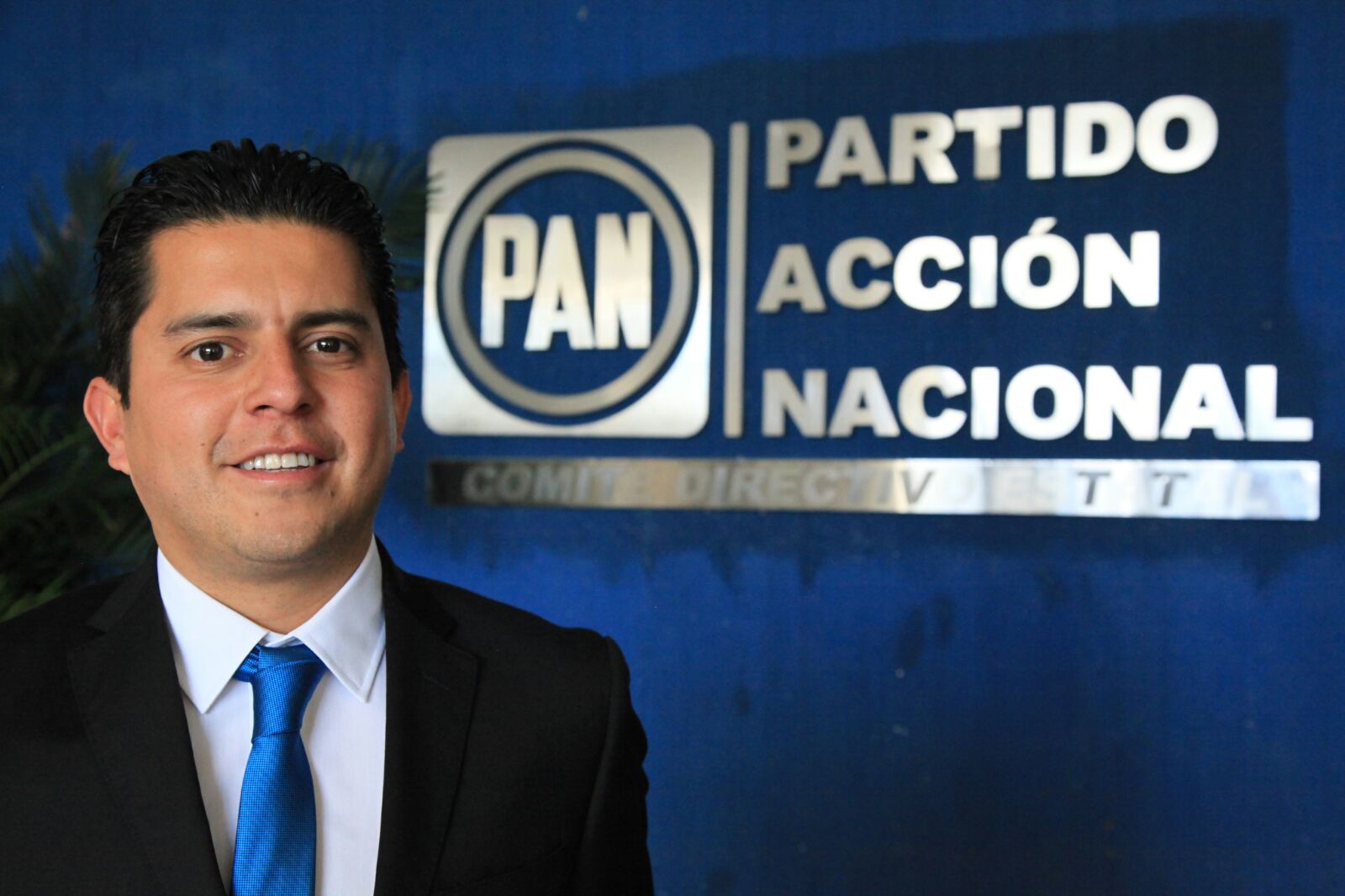 Héctor Márquez se registró como precandidato a Diputado - Diálogo Jerez