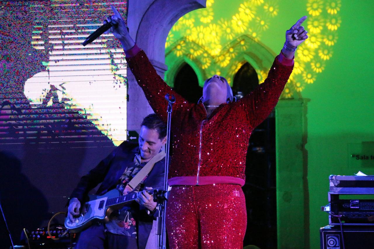 Cierra de manera extraordinaria el 18 FIJYB 2025, con el blues de ...